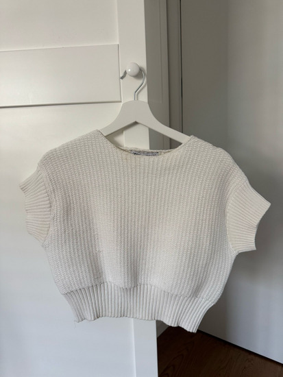 Zara majica/ dzemper