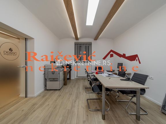 84m2, DORCOL , stan