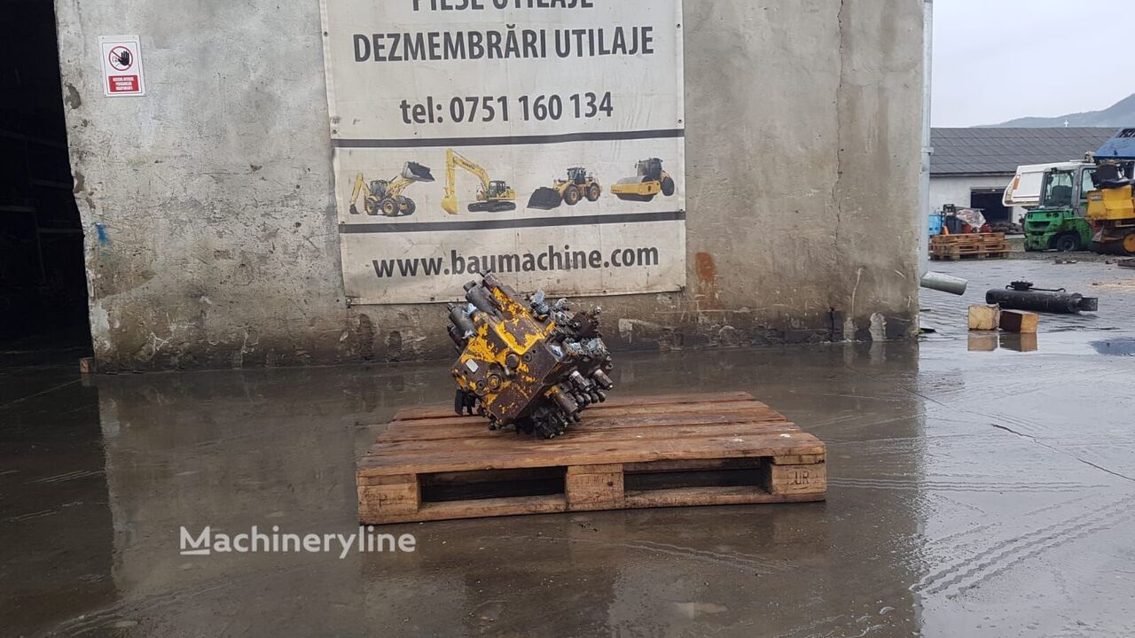 KYB CO170-55042 hidraulični razvodnik za JCB 200 bagera