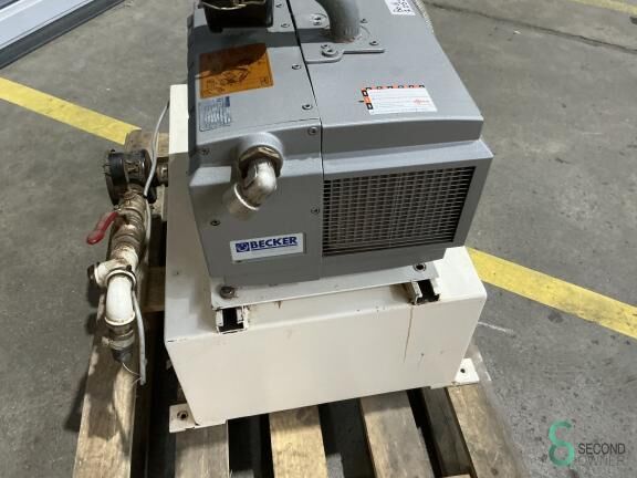 Becker U 4.70 SA/K industrijska pumpa