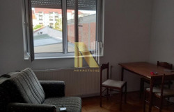 Izdavanje- 0.5 stan- Nova Detelinara