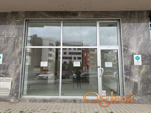 IZDAJE SE – Višenamenski poslovni prostor na odličnoj lokaciji - Bul Patrijarha Pavla