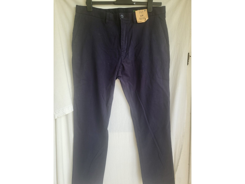 Crne nove pantalone od organskog pamuka 38 W 30L