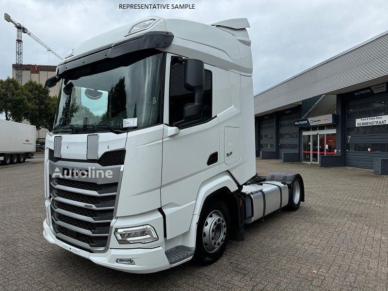 DAF XFn 480 FT LOW DECK tegljač