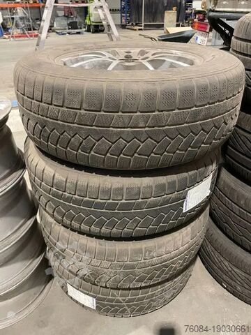 Točkovi sa setom guma
Continental Continental banden met velgen 235/65 R17
