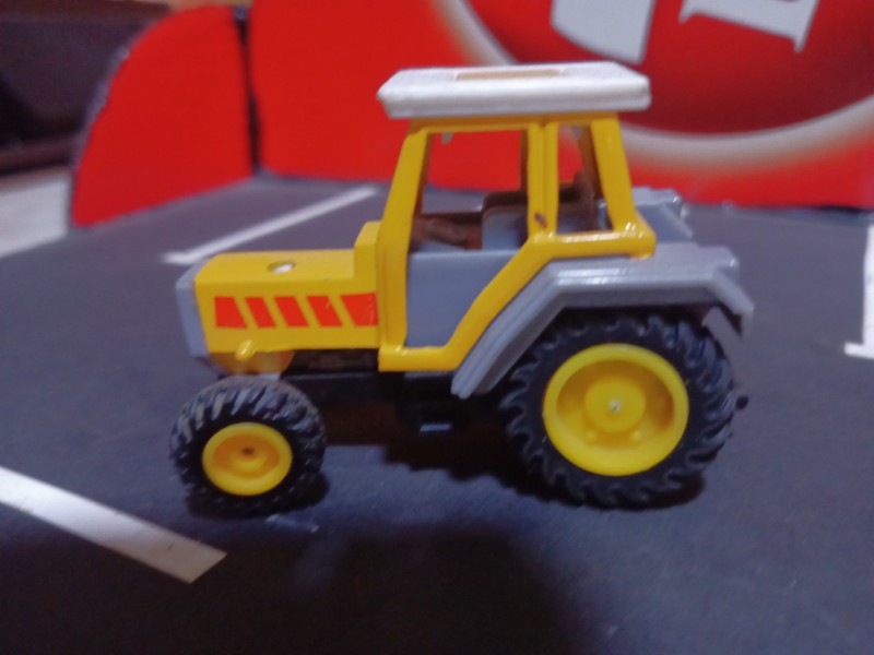 Traktor