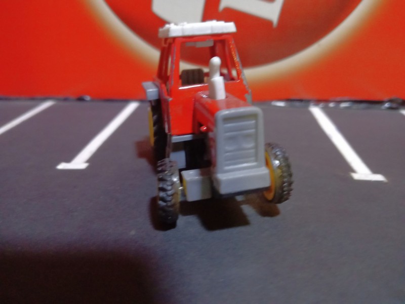 Traktor