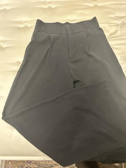 ZARA crne pantalone letnje