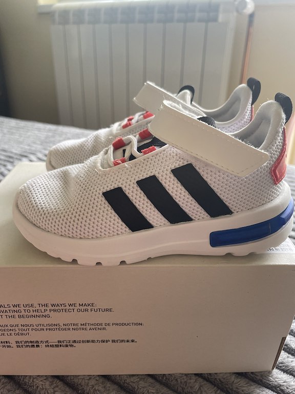 Adidas patike za decake