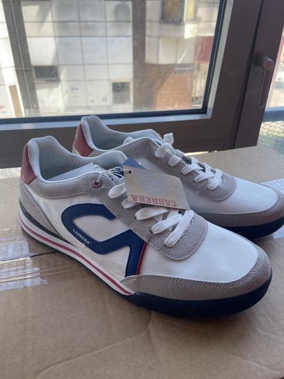 Nove Carrera patike sa etiketom