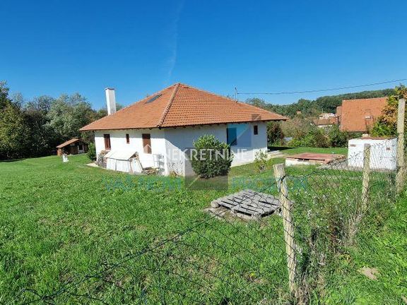 Uknjižena kuća, Avala, Ripanj, 118m2, 17ari ID#1290