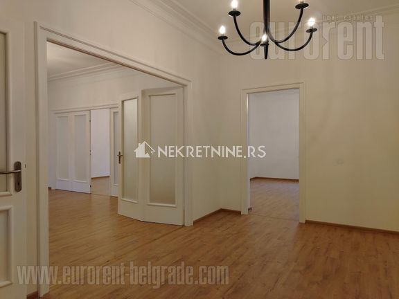 #48394, Izdavanje, Stan, KNEZ MIHAILOVA, 2700 EUR