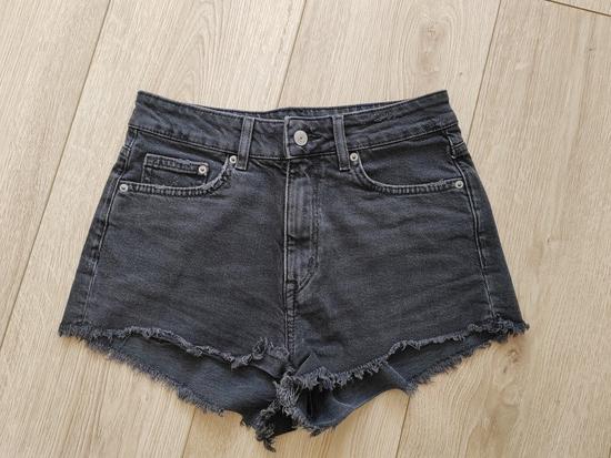 H&m teksas sorts