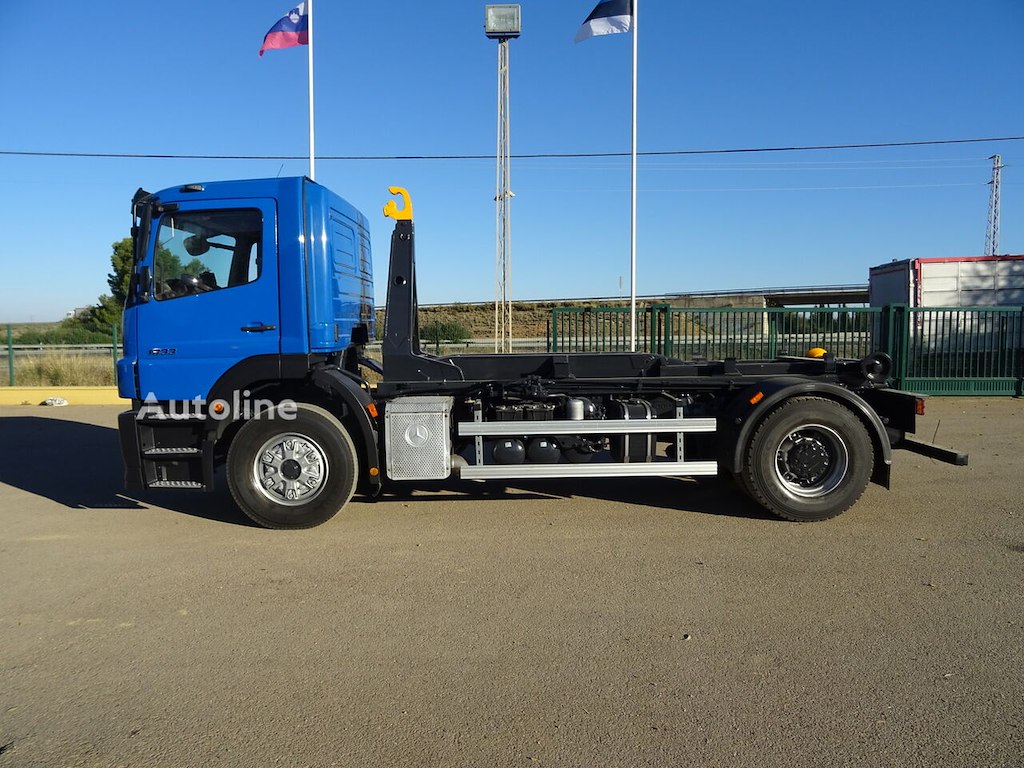 Mercedes-Benz AXOR 18 33 kamion rol kiper
