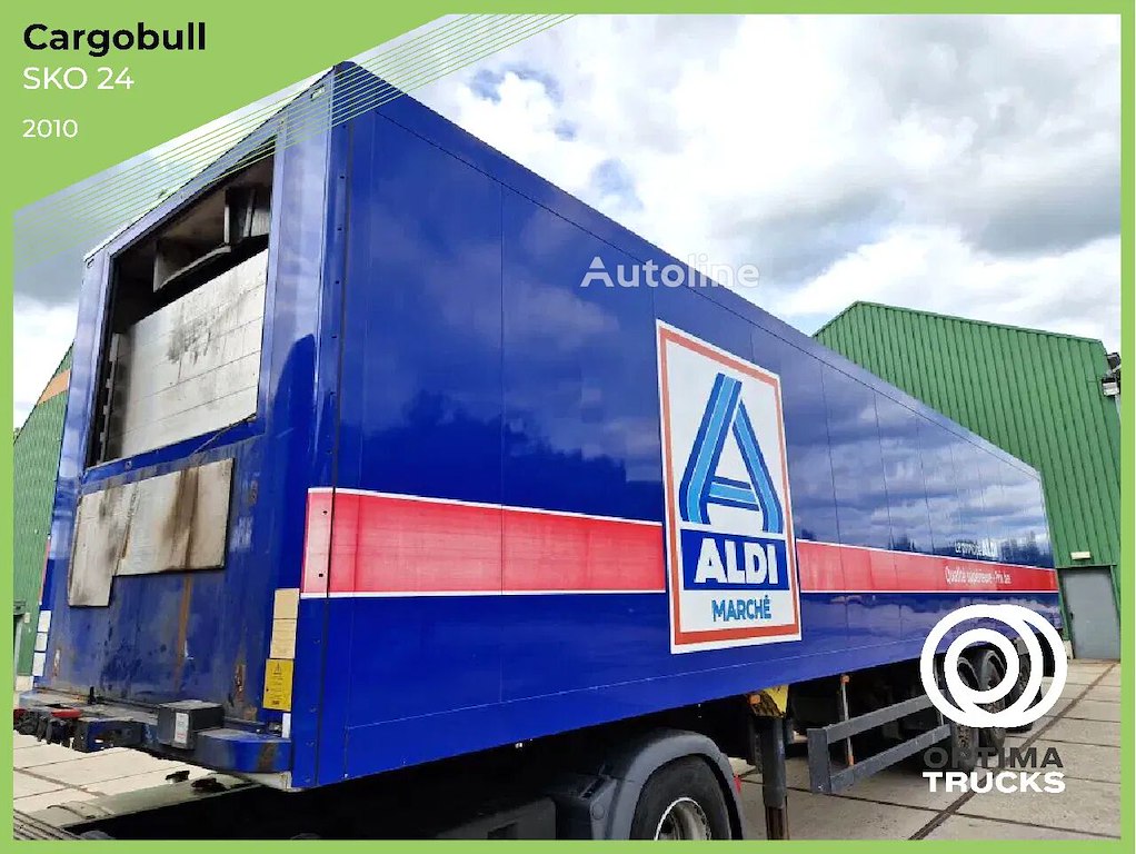 Schmitz Cargobull SKO 24 furgon poluprikolica