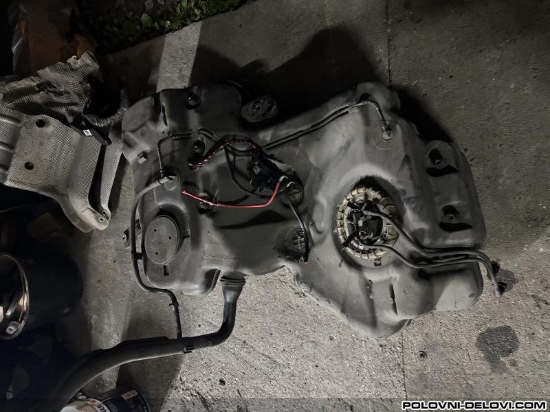 Audi A4 Rezervoar Elektrika I Paljenje