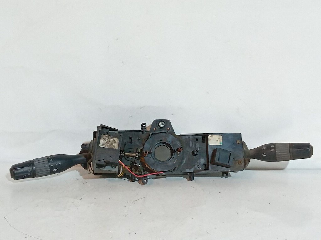 34366001 prekidač pod volanom za Renault AE/MAGNUM/PREMIUM/MIDLUM/MAJOR/MIDDLE/KERAX kamiona