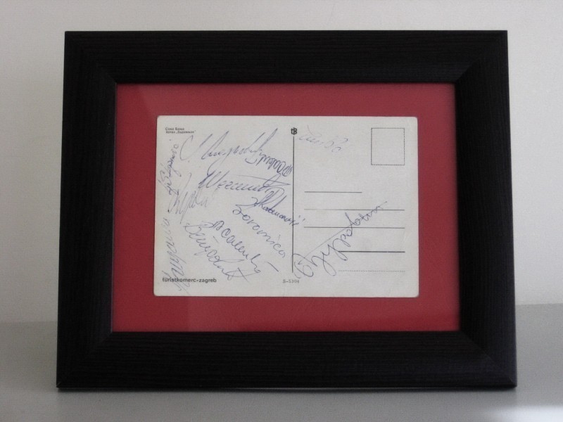 Autogrami 12 fudbalera Crvene Zvezde u sezoni 1981-82