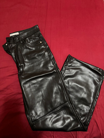 Bershka kozne pantalone