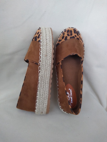 Nove espadrile br 38