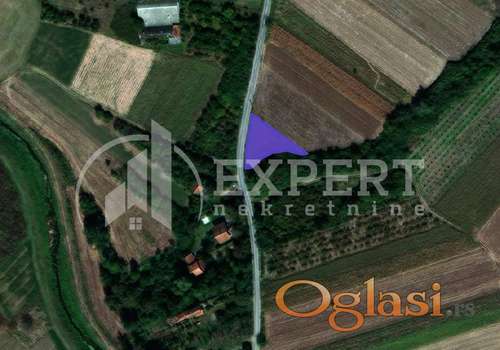 Lep plac za gradnju, 755m2, na putu Mezgraja-Donja Toponica