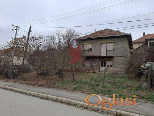 Kuća na sjajnoj lokaciji u širem centru grada, Mladenovac, Centar #K742 #1675