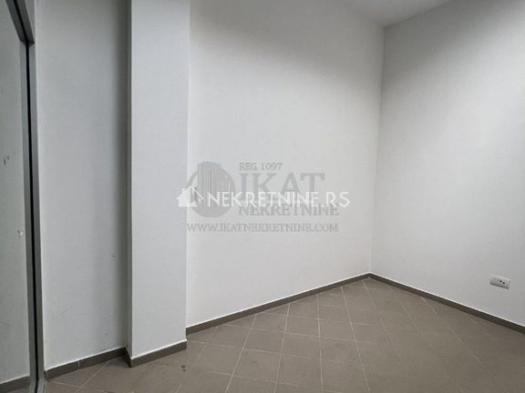 Lokal, Vojvode Stepe 14m2 ID#4117