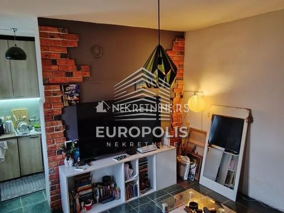 Batajnica, Zemun ID#7239