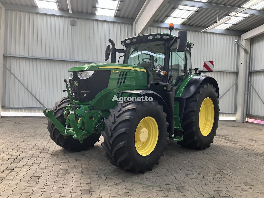 John Deere 6215R traktor točkaš