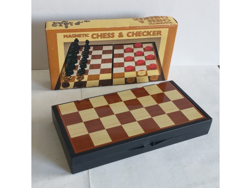 igra šah magnetni SHESS and CHECKE Made in Hong Kong