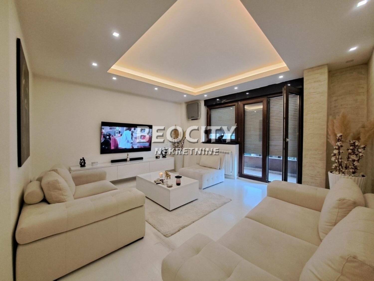 Vračar, Hram Svetog Save, , 2.0, 60m2, 269000EUR
