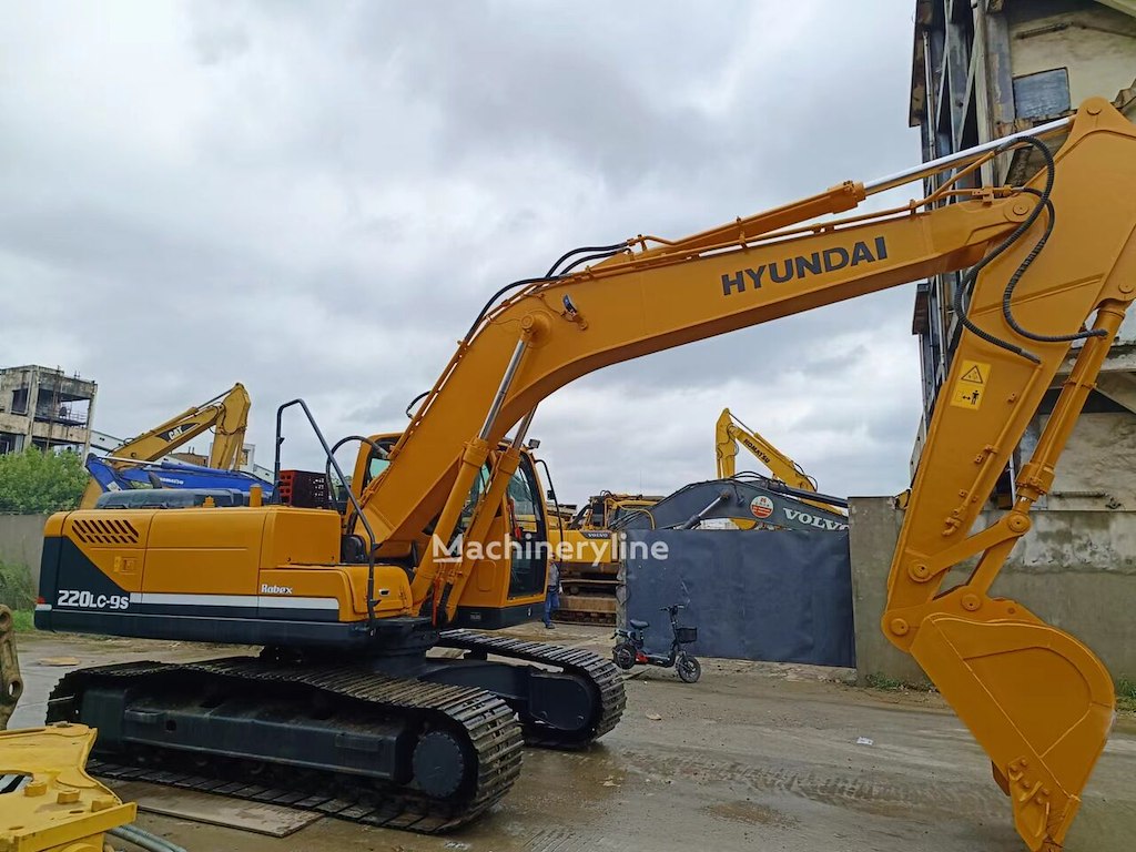 Hyundai R220LC-9S bager guseničar