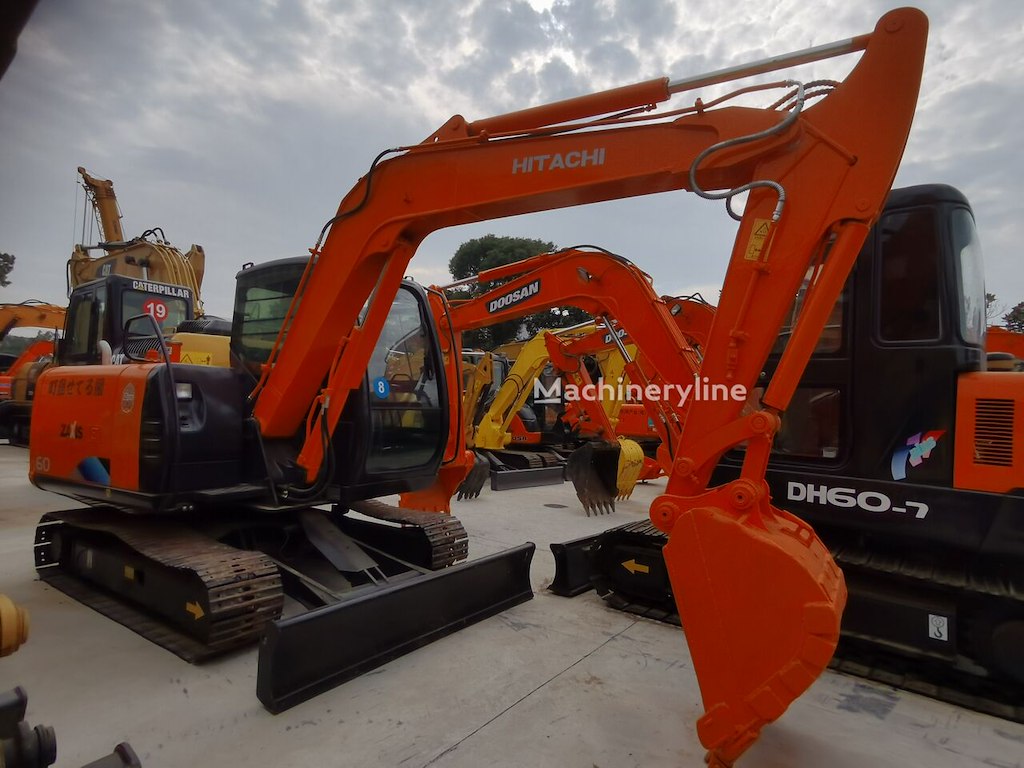 Hitachi ZX60 mini bager