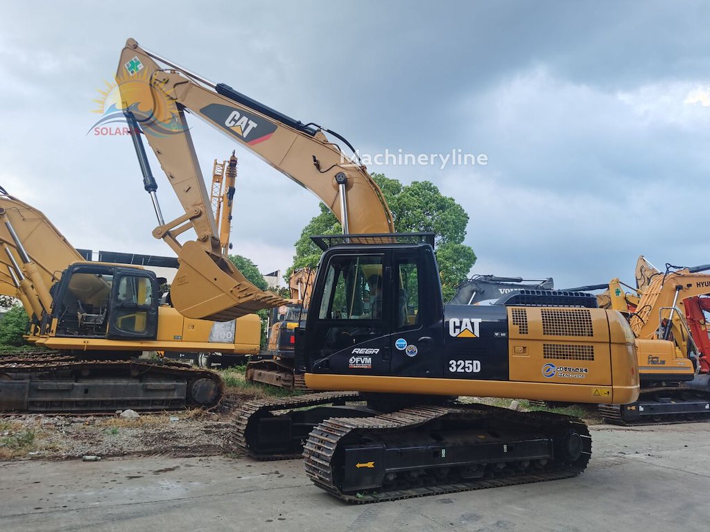 Caterpillar 325D bager guseničar