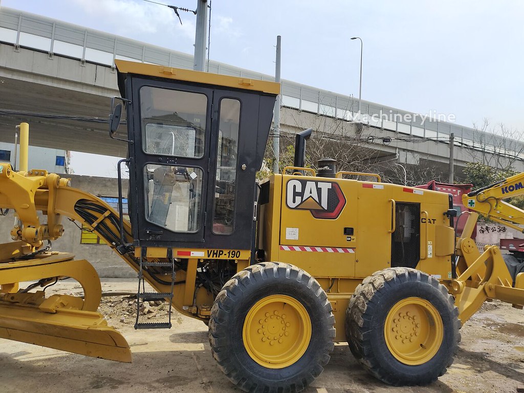 Caterpillar 140K grejder