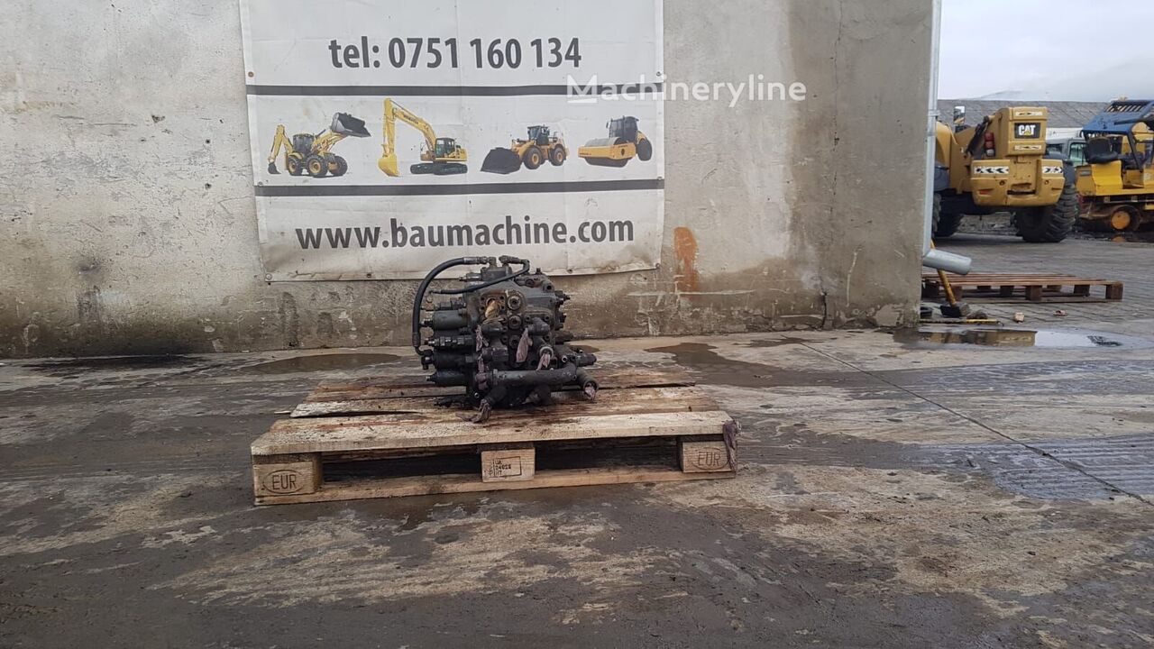 Volvo UX28 hidraulični razvodnik za Volvo EC240 bagera