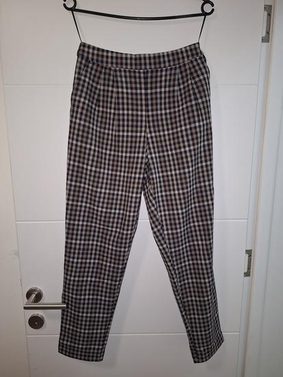 Karirane pantalone akcija 500
