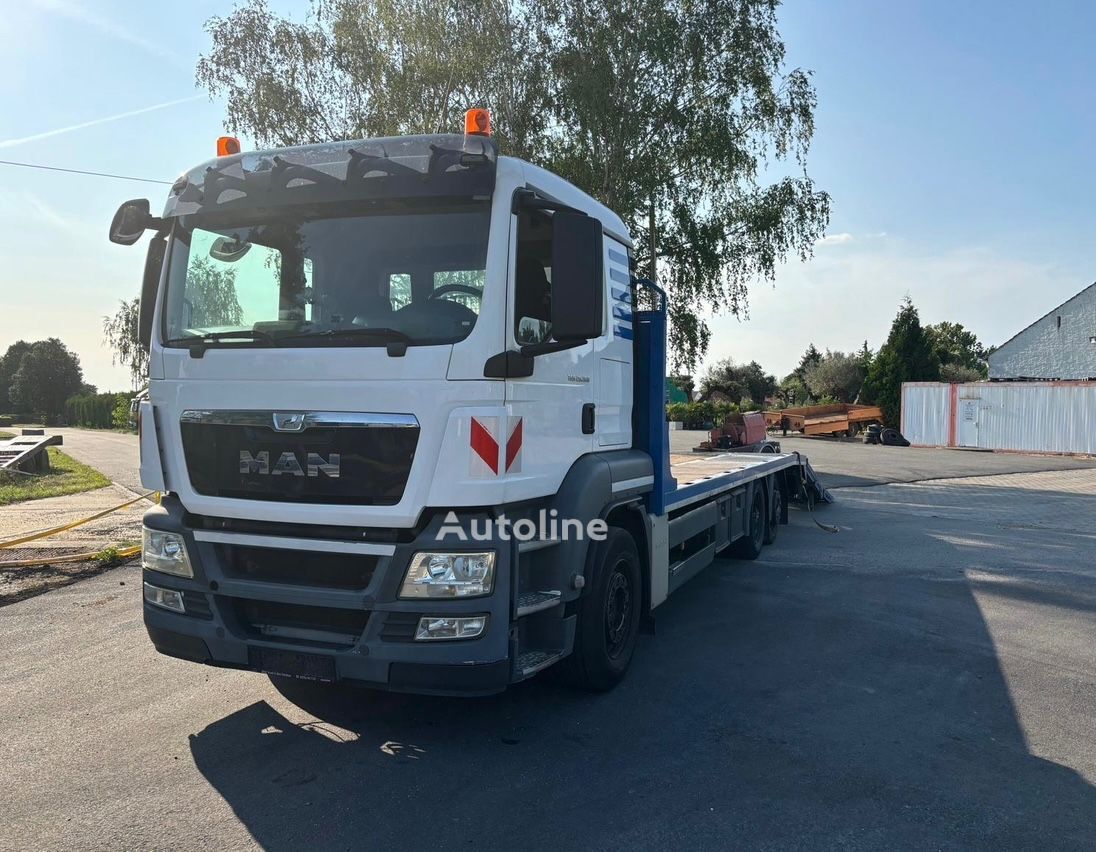 MAN TGS 26.360 machine / Autotransporter kamion platforma