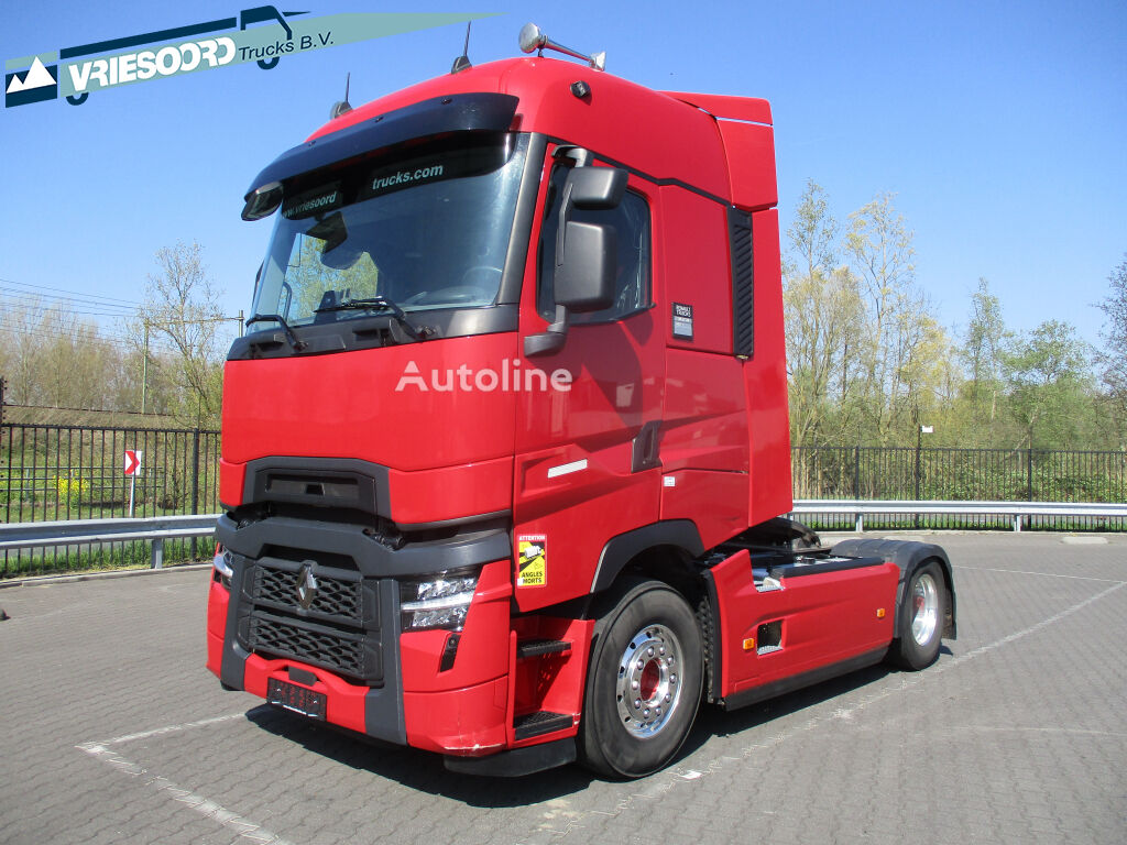 Renault T 520 HD001 tegljač
