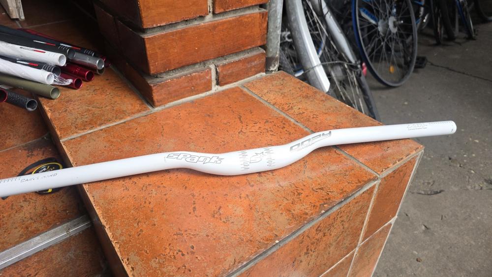 Spank scandium 31.8 690mm