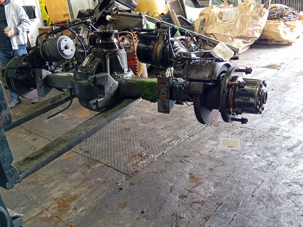 EIXO osovina za Renault Midlum | 00 kamiona