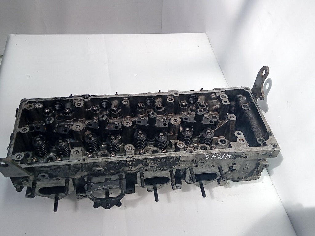 4M4TB glava cilindra za Mitsubishi Canter (FB7, FB8, FE7, FE8) 7.Generation | 01 kamiona