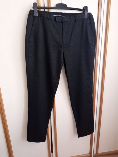 Teget pantalone Skopes