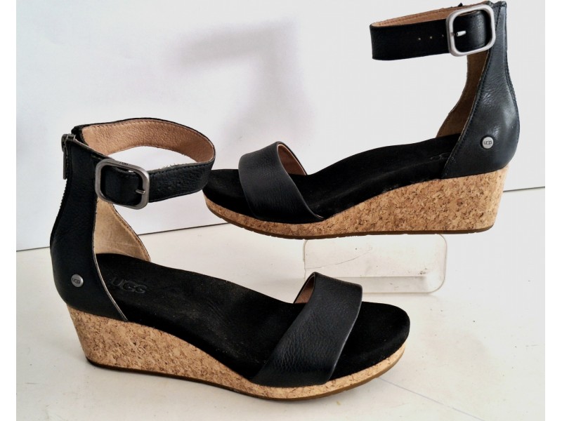 NOVE ,,UGG,, fantasticne KOZNE sandale br.37