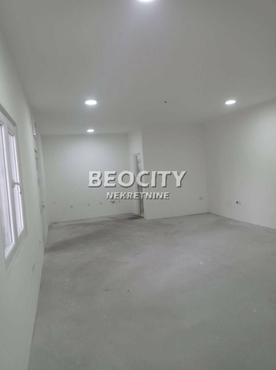 Surčin, Dobanovci, Dobanovački put, 1.5, 600m2, 2500EUR