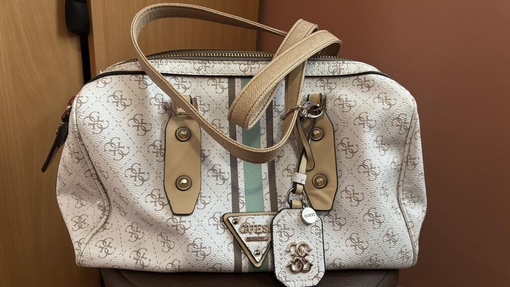 Torba za rame, Guess, Materijal: Koža