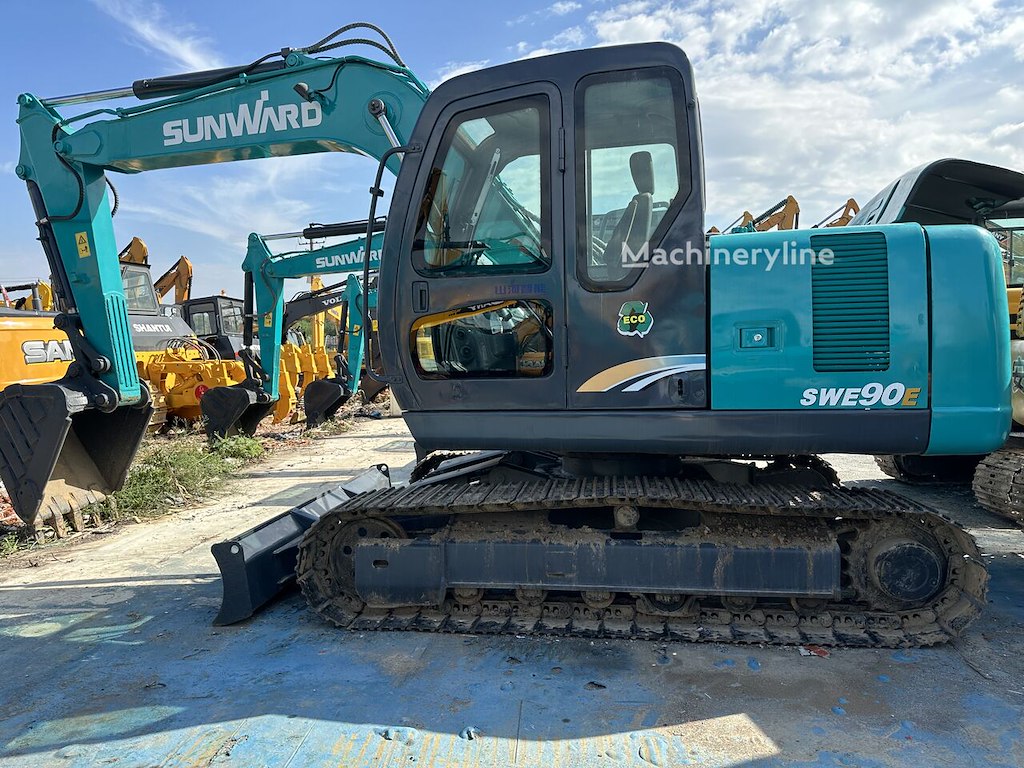 Sunward SWE90 bager guseničar