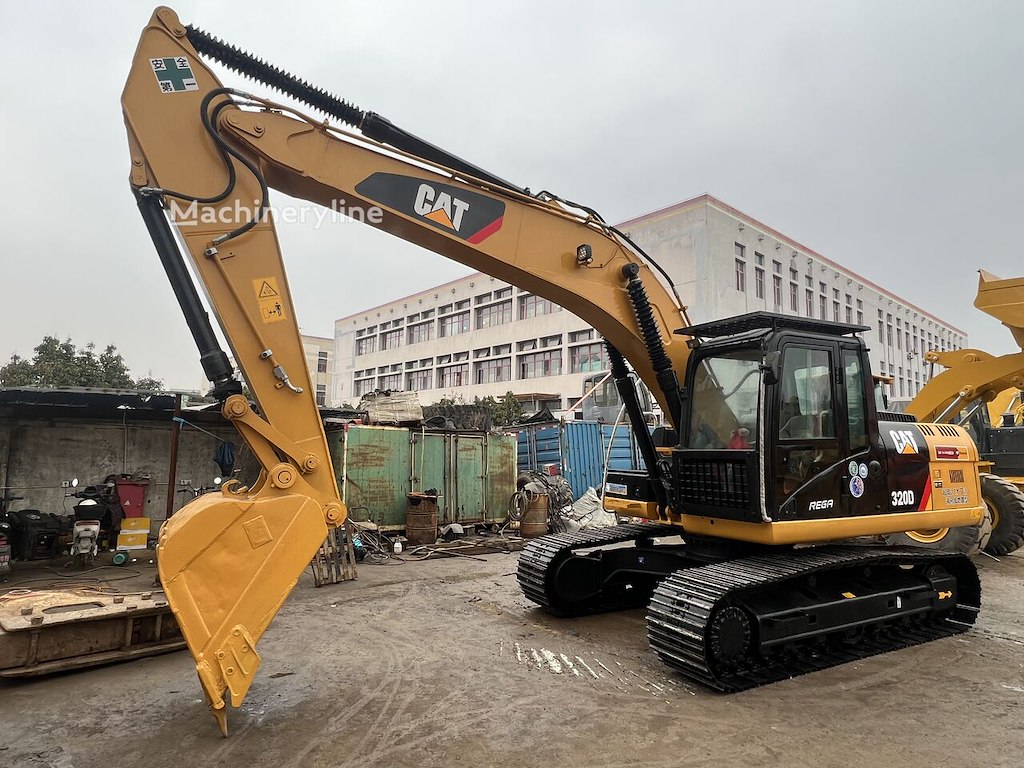 Caterpillar 320D bager guseničar