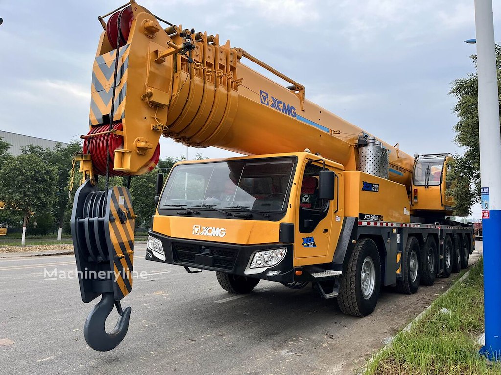 XCMG XCA200 dizalica za sve terene