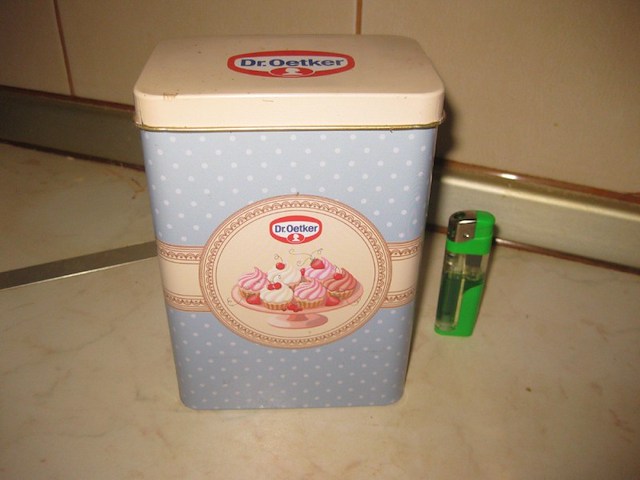 Limena kutija Dr. Oetker svetloplave boje